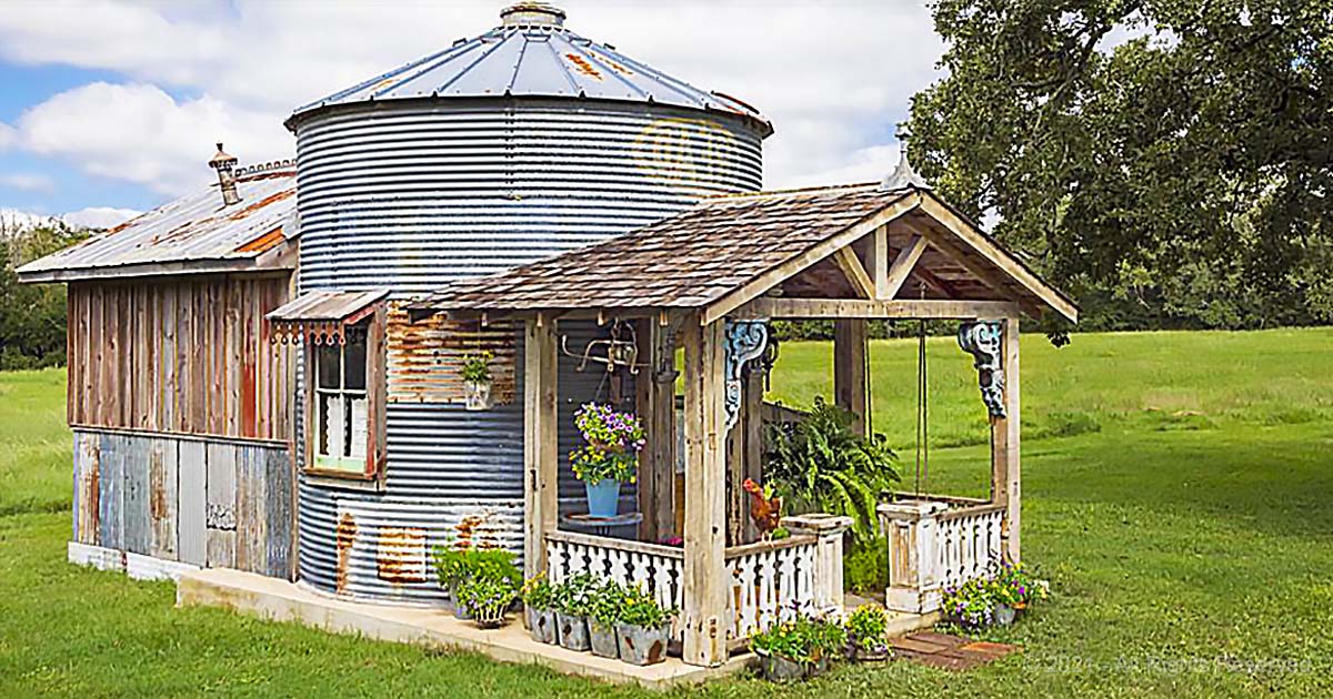 Upcycled grain silo makes the perfect tiny house – See inside – 10 ...